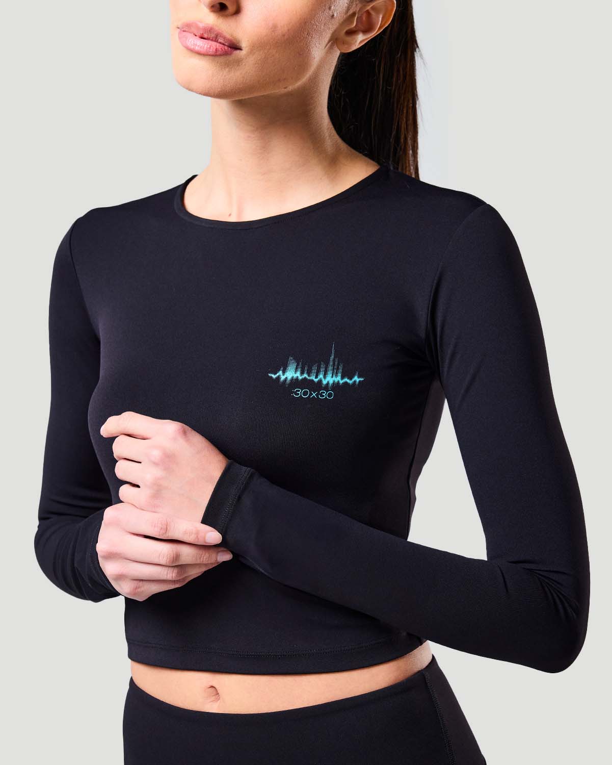 Long Sleeve Crop Top - Jet Black | Modesh
